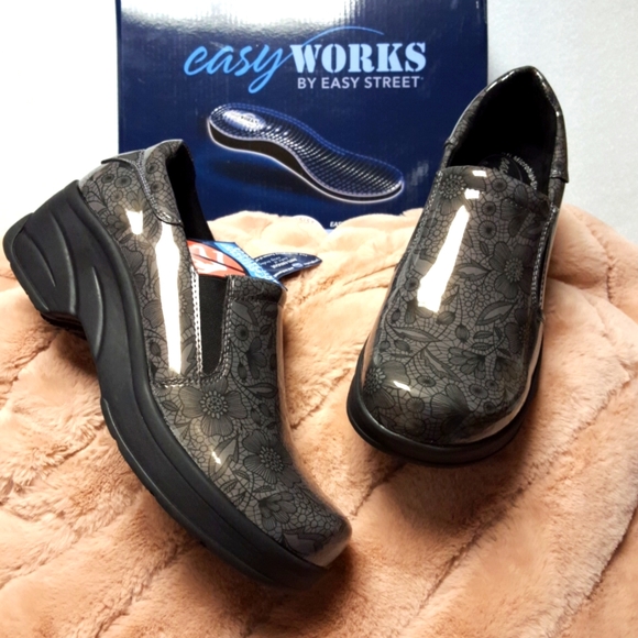 easy street | Shoes | Nib Easy Works Slip Resistant Grey Shoes Size 85 ...